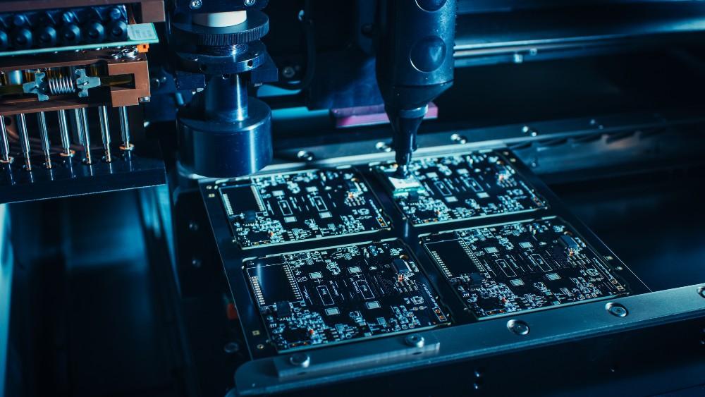 The Benefits of Surface Mount Technology (SMT) - SVTronics